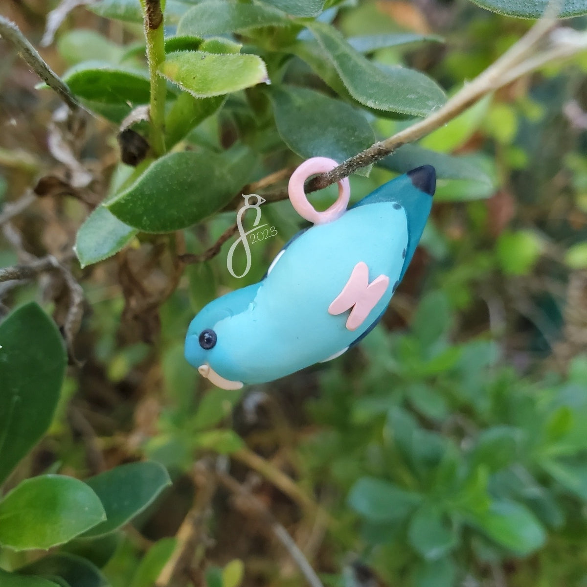 Custom Hanging Bird Pendant - 8 Blue Birds